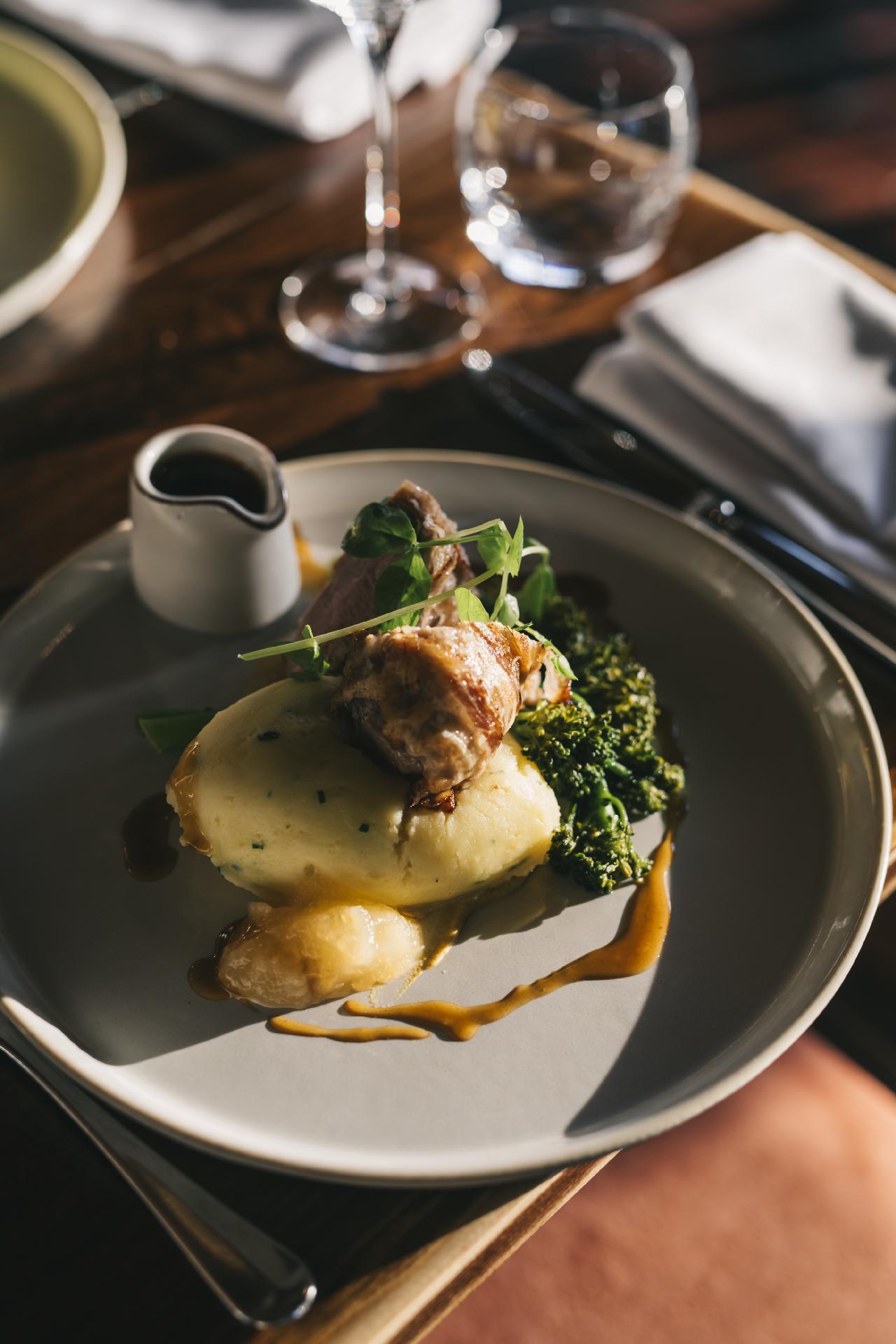 Cams Mill - Fuller's Pub and Restaurant in Fareham